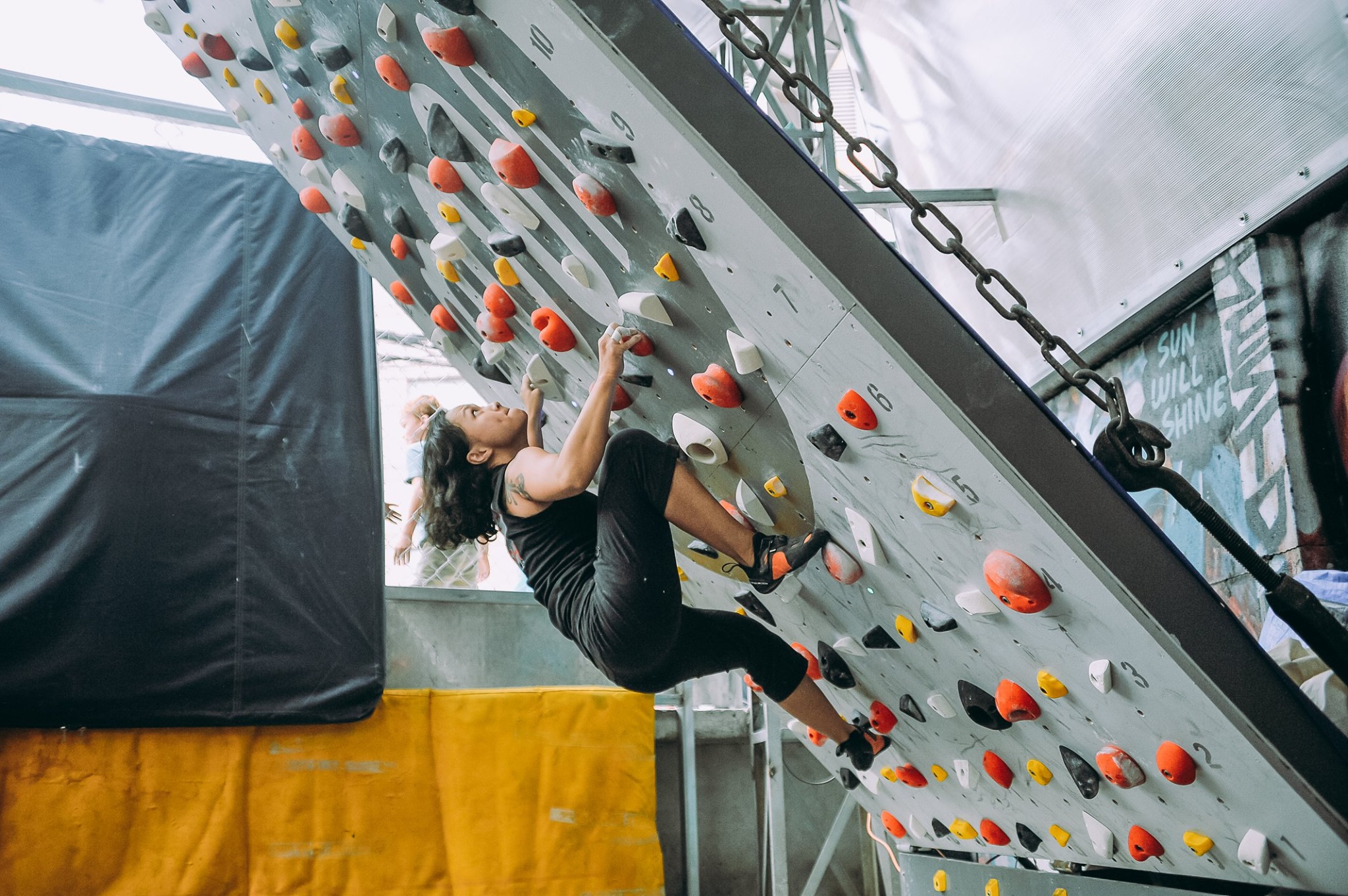 Pushpeeps - VY HOANG - Push Climbing