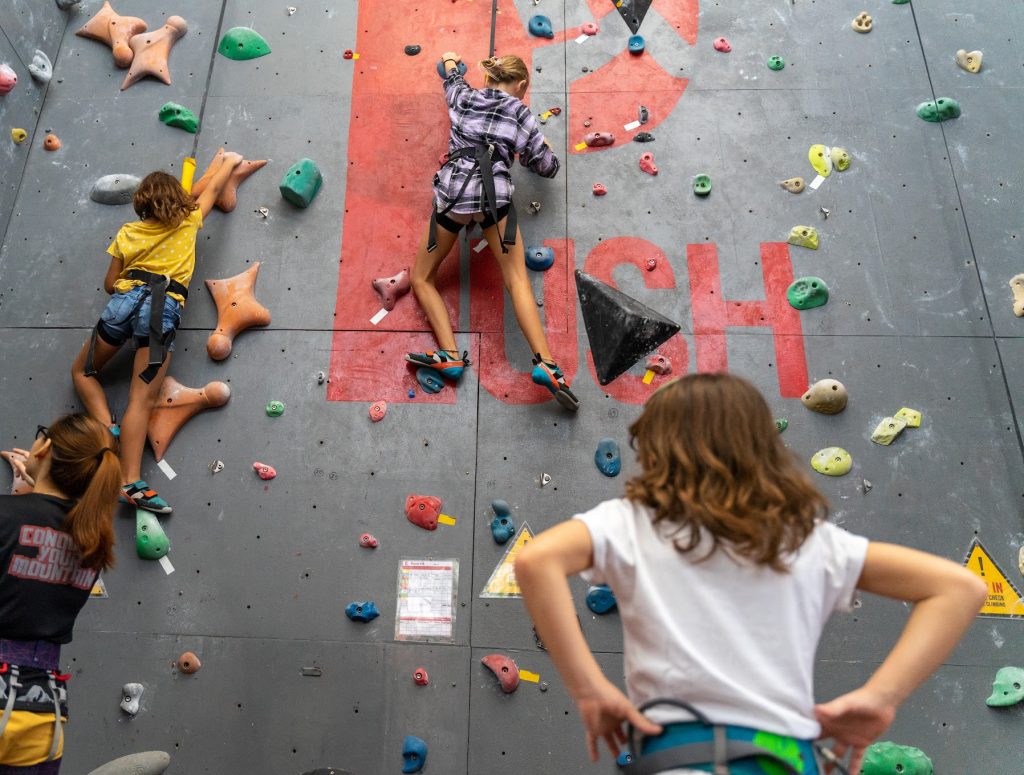 Push District 2 - Push Climbing